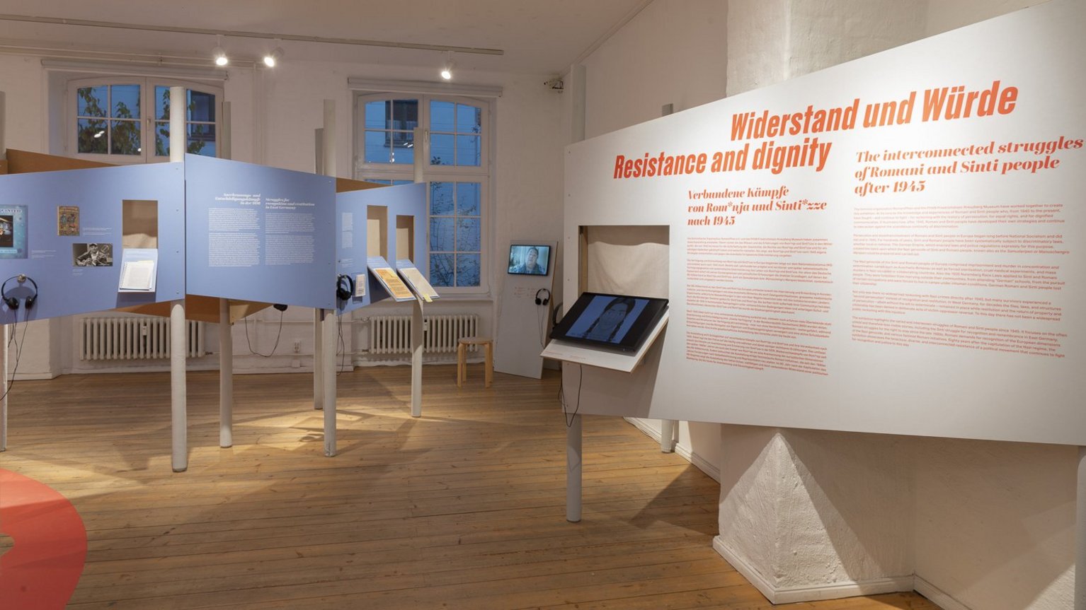 Führung in der Ausstellung "Widerstand und Würde" | FHXB-Museum